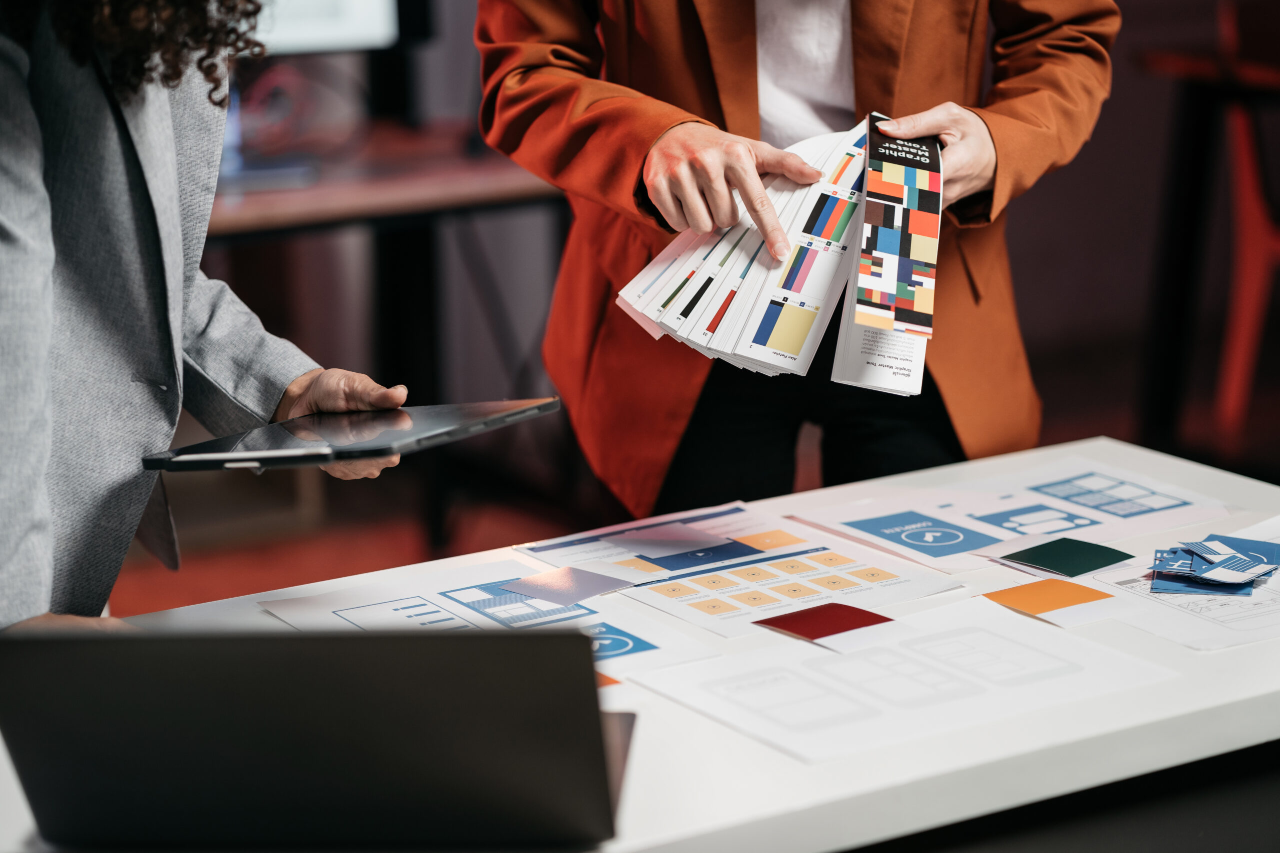 Graphic Design Abu Dhabi | Creative Design Services